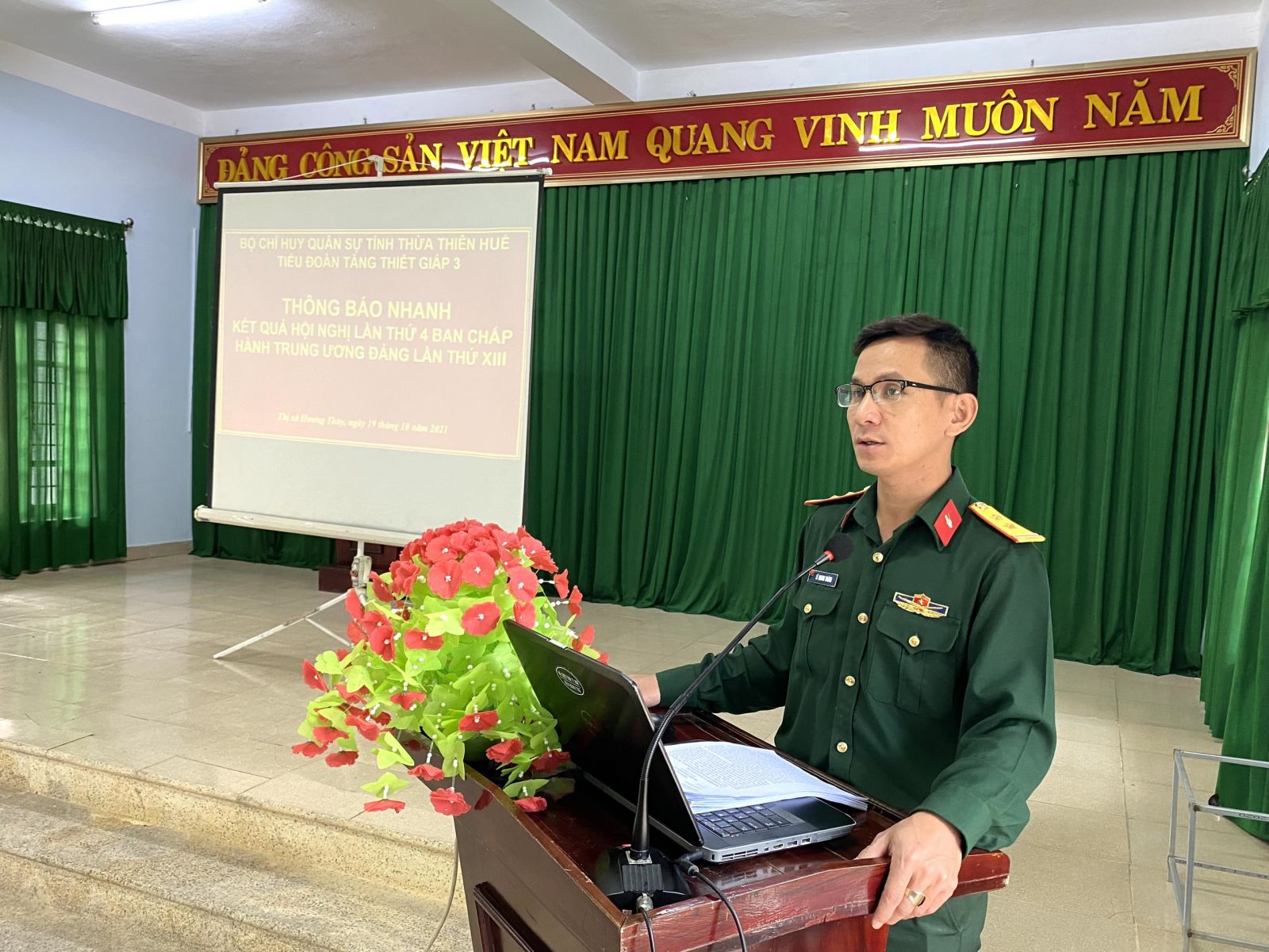 Đảng ủy, Tiểu đoàn TTG3 thông báo nhanh kết quả hội nghị lần thứ 4 Ban Chấp hành Trung ương Đảng ...